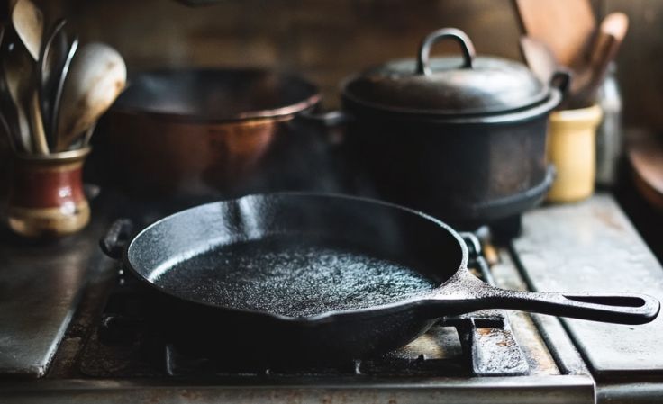 Cast Iron Mastery: The Ultimate Guide to Non-Toxic Cooking - Gubba ...